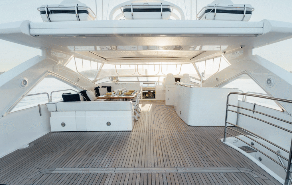Chaos | Luxury Superyacht Hire | Sydney Yacht Club